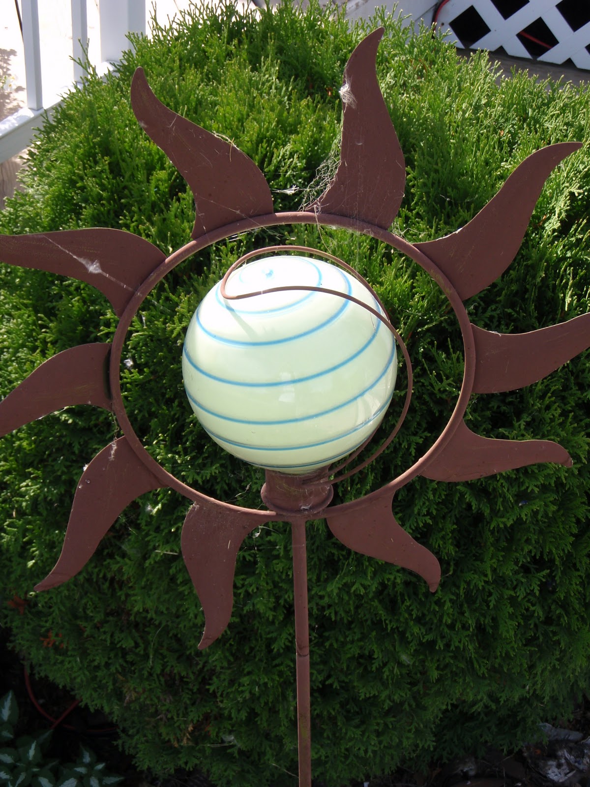 i360ALLDAY: Shape/Form: Organic, Man-Made, Curved, Square, Sphere