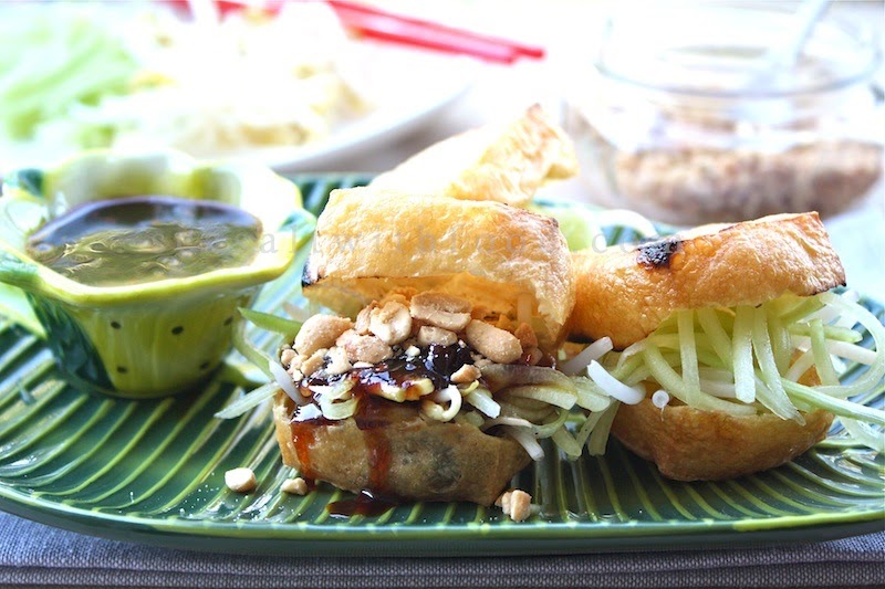 Stuffed Tofu Puffs With Sweet And Spicy Sauce