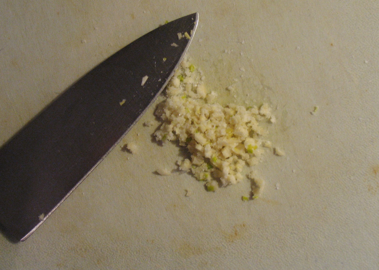 The Messy Apron: Garlic-Salt Paste
