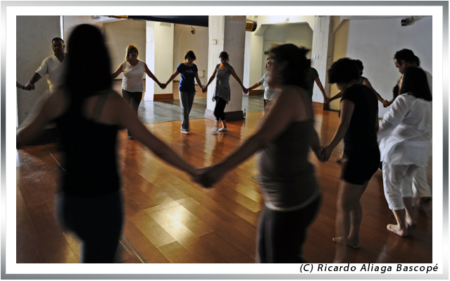 BiodanzaHoy: ¿CÓMO ES UNA SESIÓN DE BIODANZA?