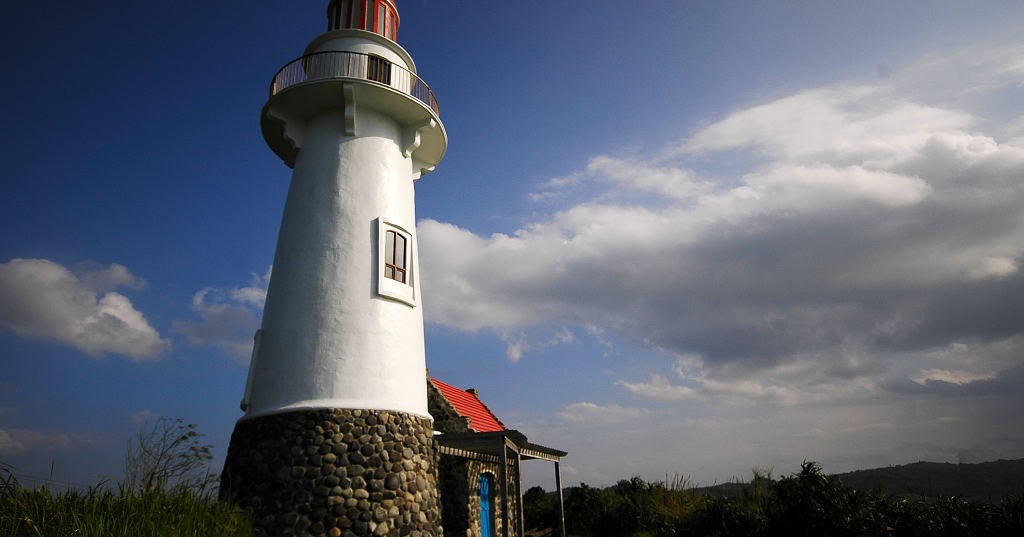Lagalog Philippines Travel Photography Blog: Batanes V.2 - Lighthouse ...