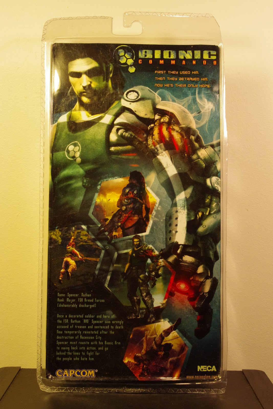 Na Boca Do Lobo: Bionic Commando, Action Figure
