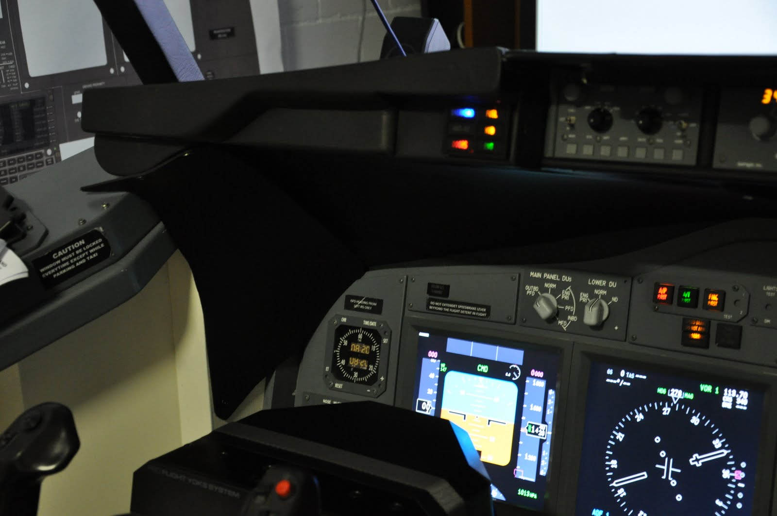 B737-800NG Homecockpit / 1:1 Scale > P3D v3.3: Glare Shield / MIP ...