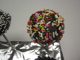 Holy Hannah's: Sprinkle Cake Pops Galore
