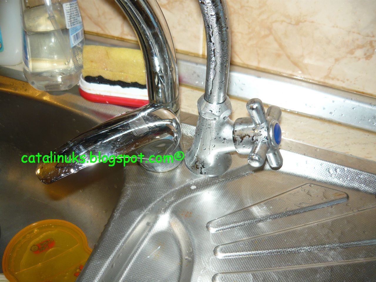 Cata-Links: Apa plata la chiuveta