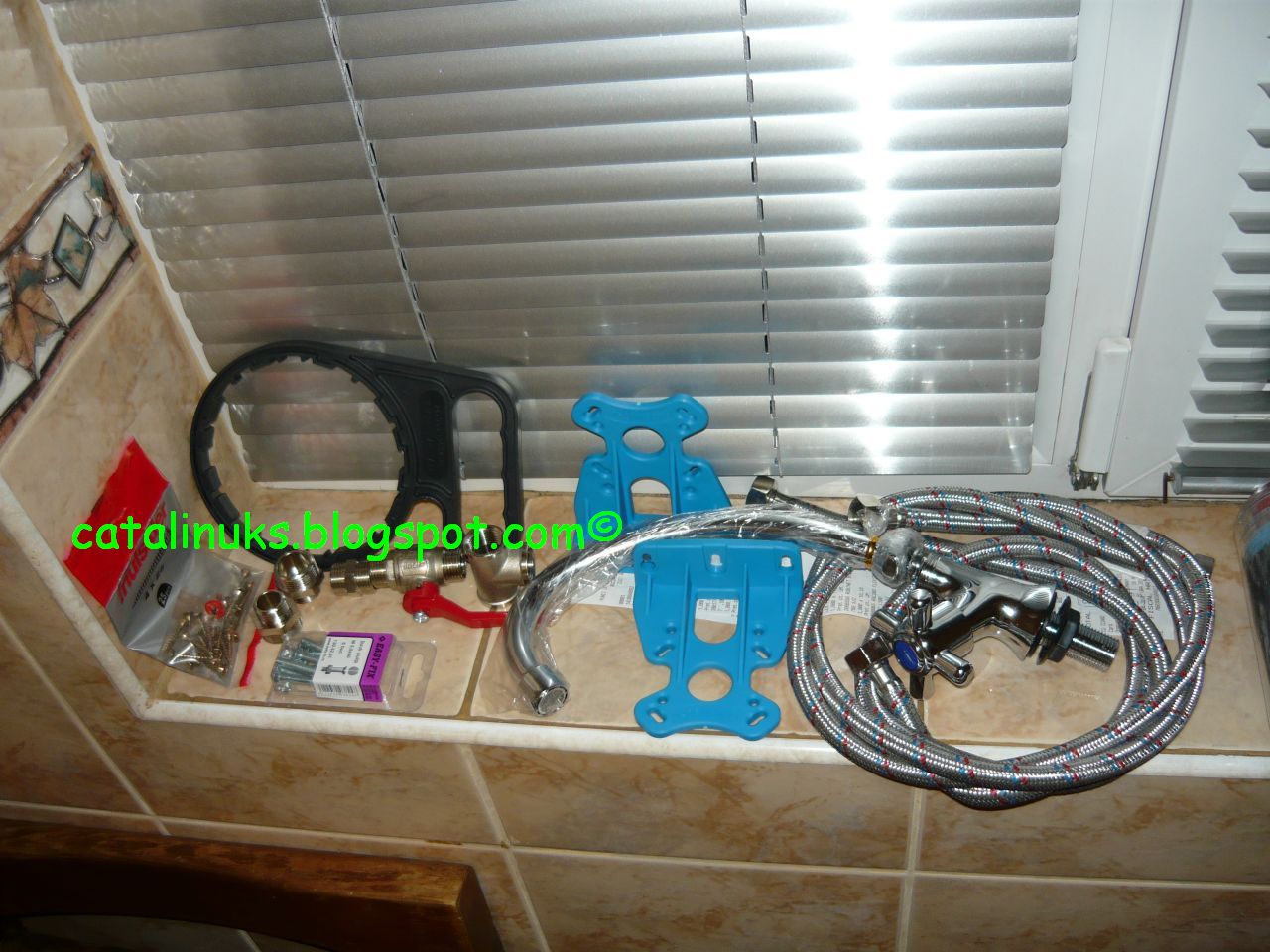 Cata-Links: Apa plata la chiuveta