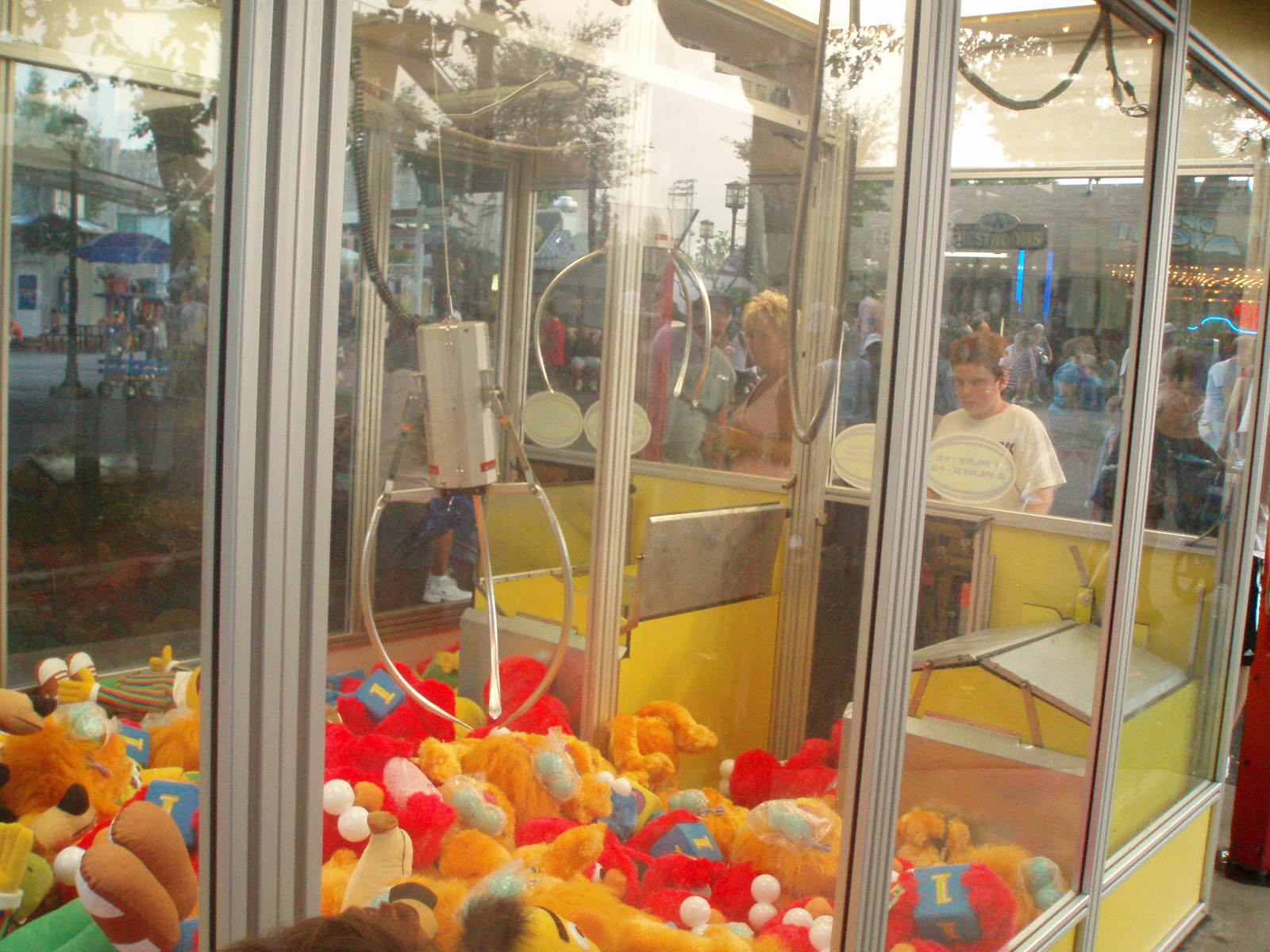 Tales From The Claw Machine: Giant Claw Machine from Cooperstown