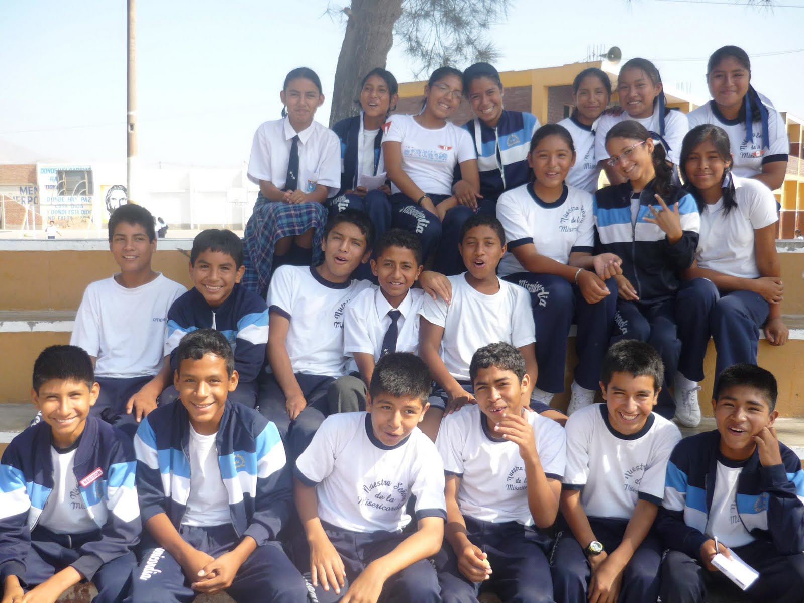 AULA DEL AMOR: LA ALEGRIA DE LOS ALUMNOS Y ALUMNAS