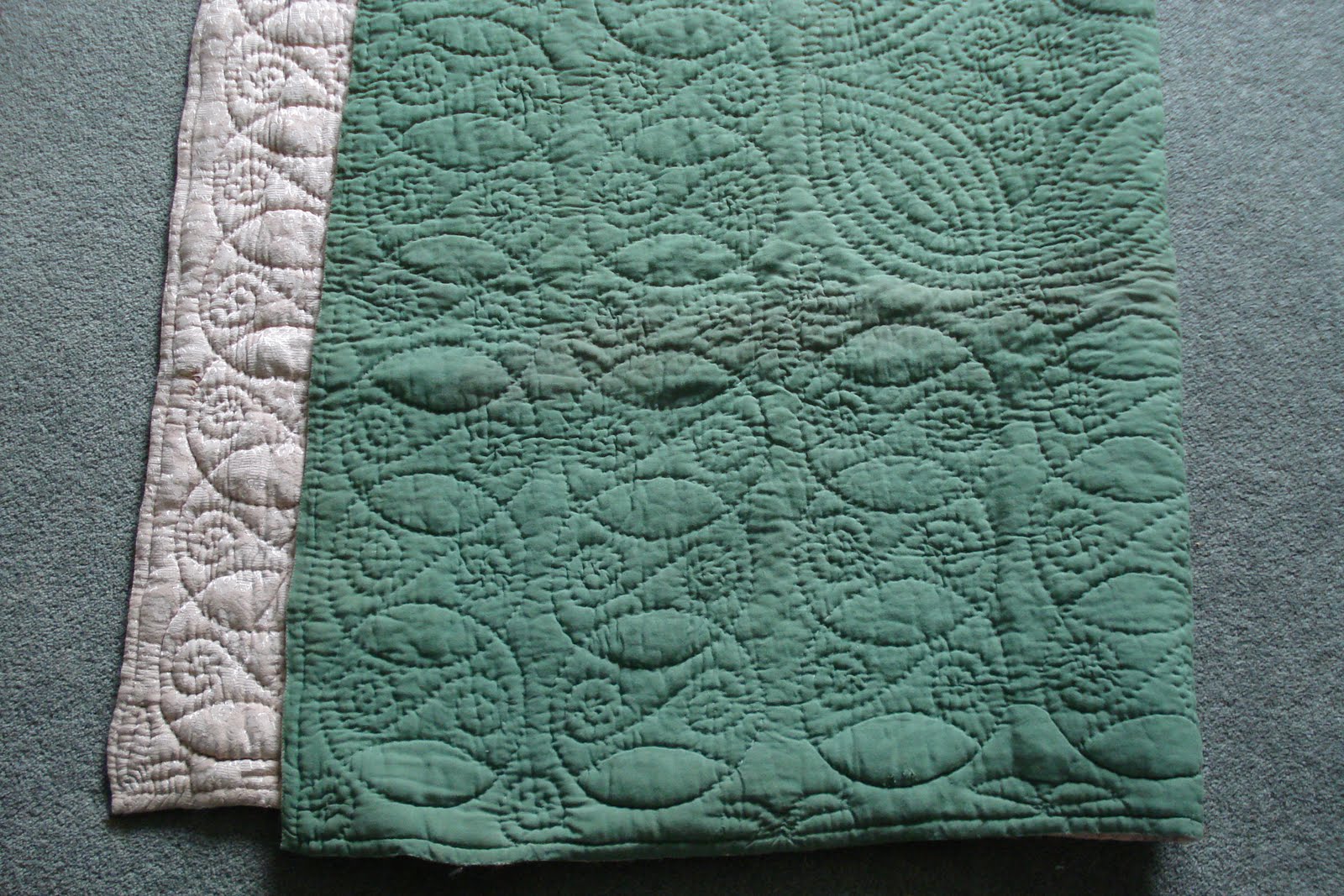 Welsh Quilts: Green and Peach Brocade Welsh Quilt