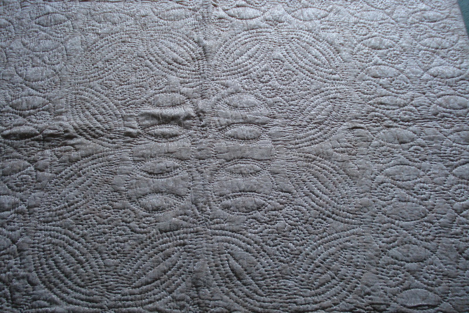 Welsh Quilts: Green and Peach Brocade Welsh Quilt