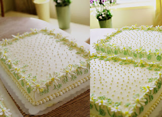 Flourgirl: White Daisy Sheet Cakes