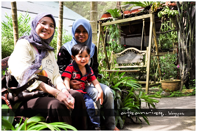 Warna-warna si rama-rama / aku, dia & lensa