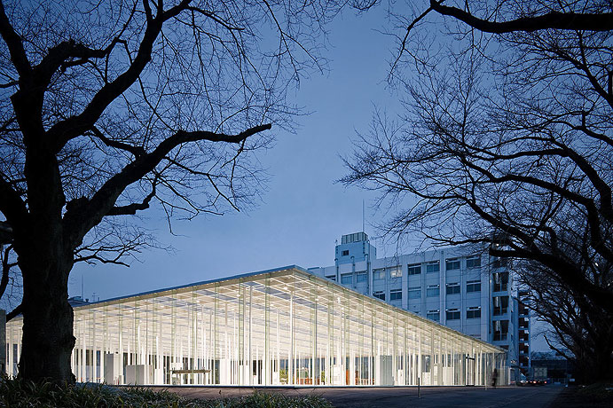 amazing event of the world: Glass School in Japan Really Cool