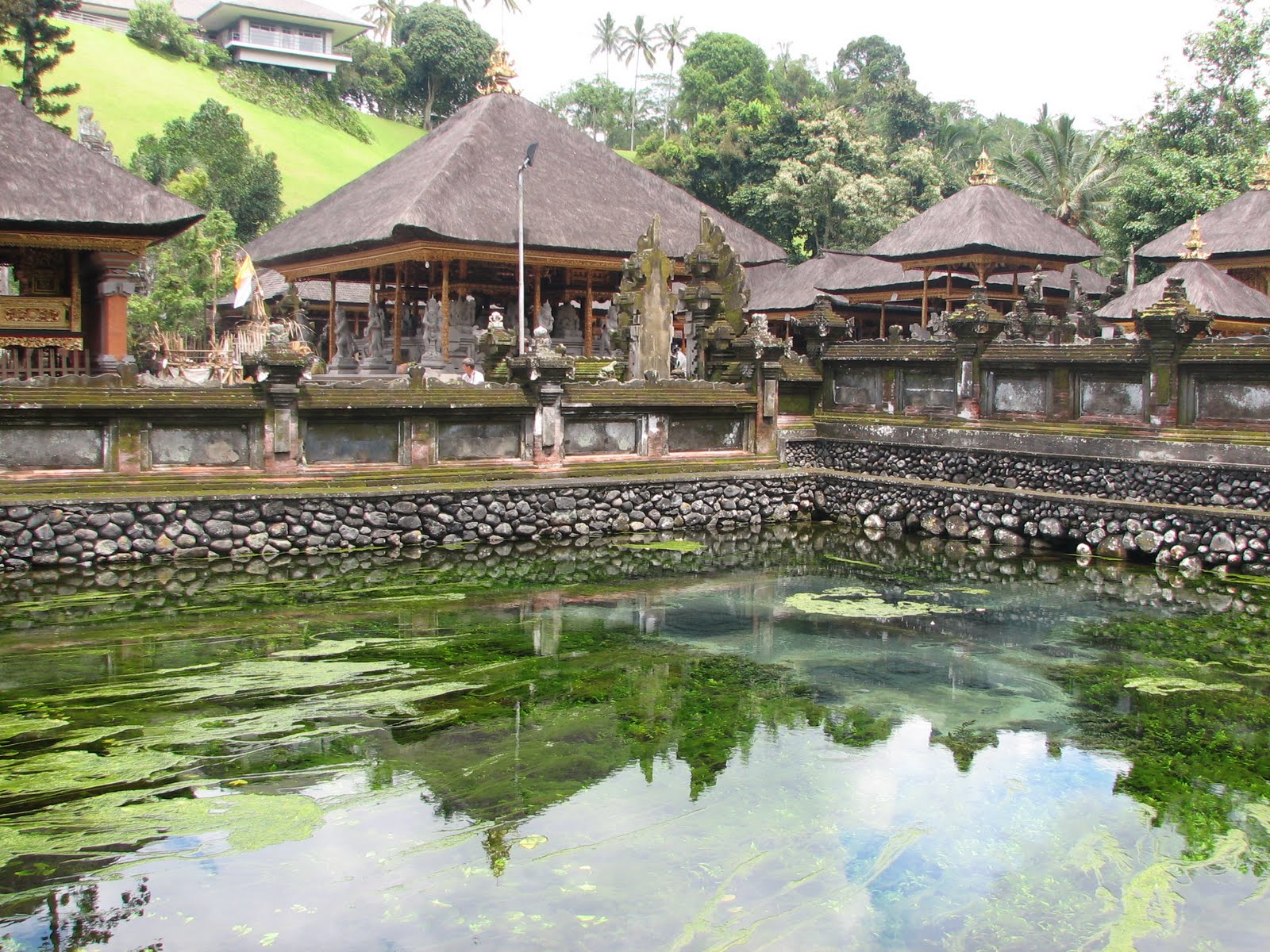 SPIRITUAL TOUR: Pura Tirta Empul - BALI INDONESIA