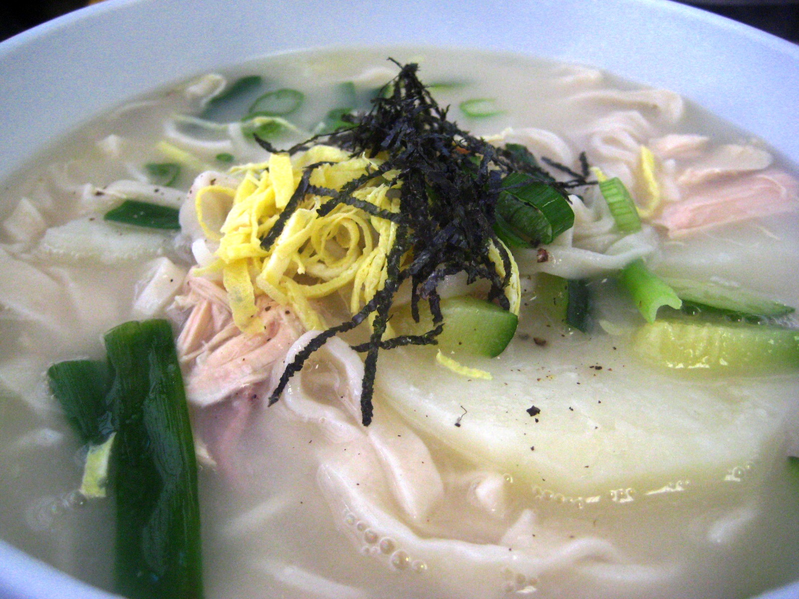 Doah's Hungry: Ma Dang Gook Soo ( 마당 국수)