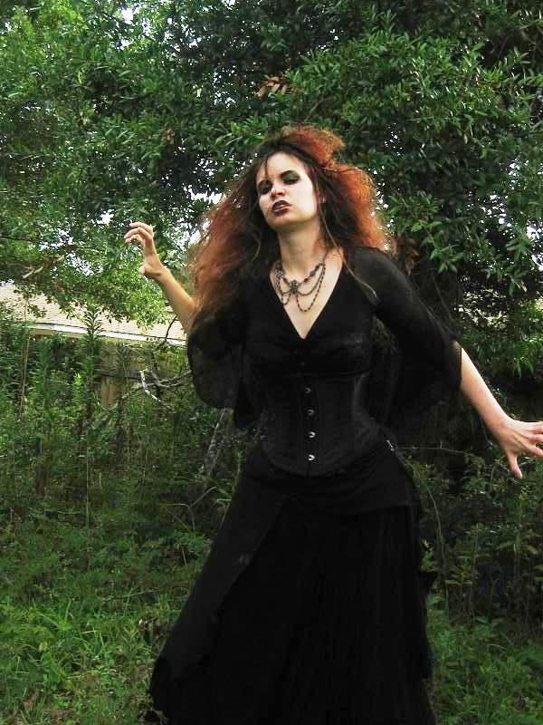 Gothic kızları | dost mekana hoşgeldiniz