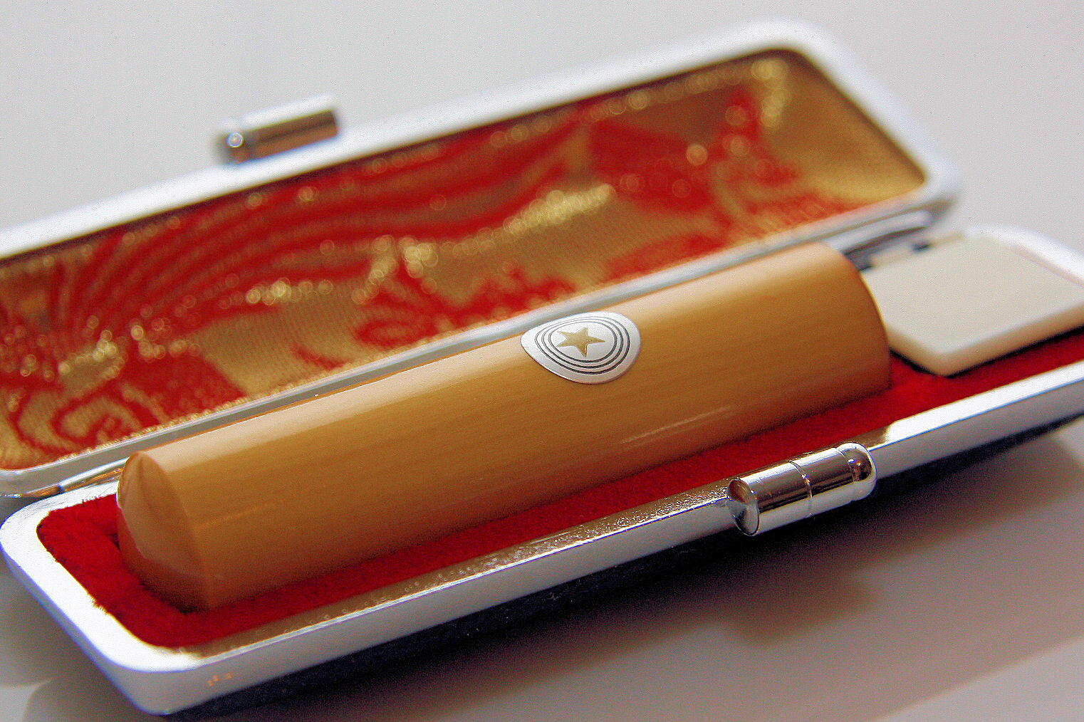 Japan's Heart and Culture: Han / Hanko / Inkan