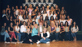 Raiderettes Cheerleaders: Raiderettes Elizabeth Barry, Janelle Kitayama ...