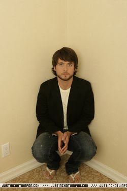 Male Beauty Exposed: Justin Chatwin
