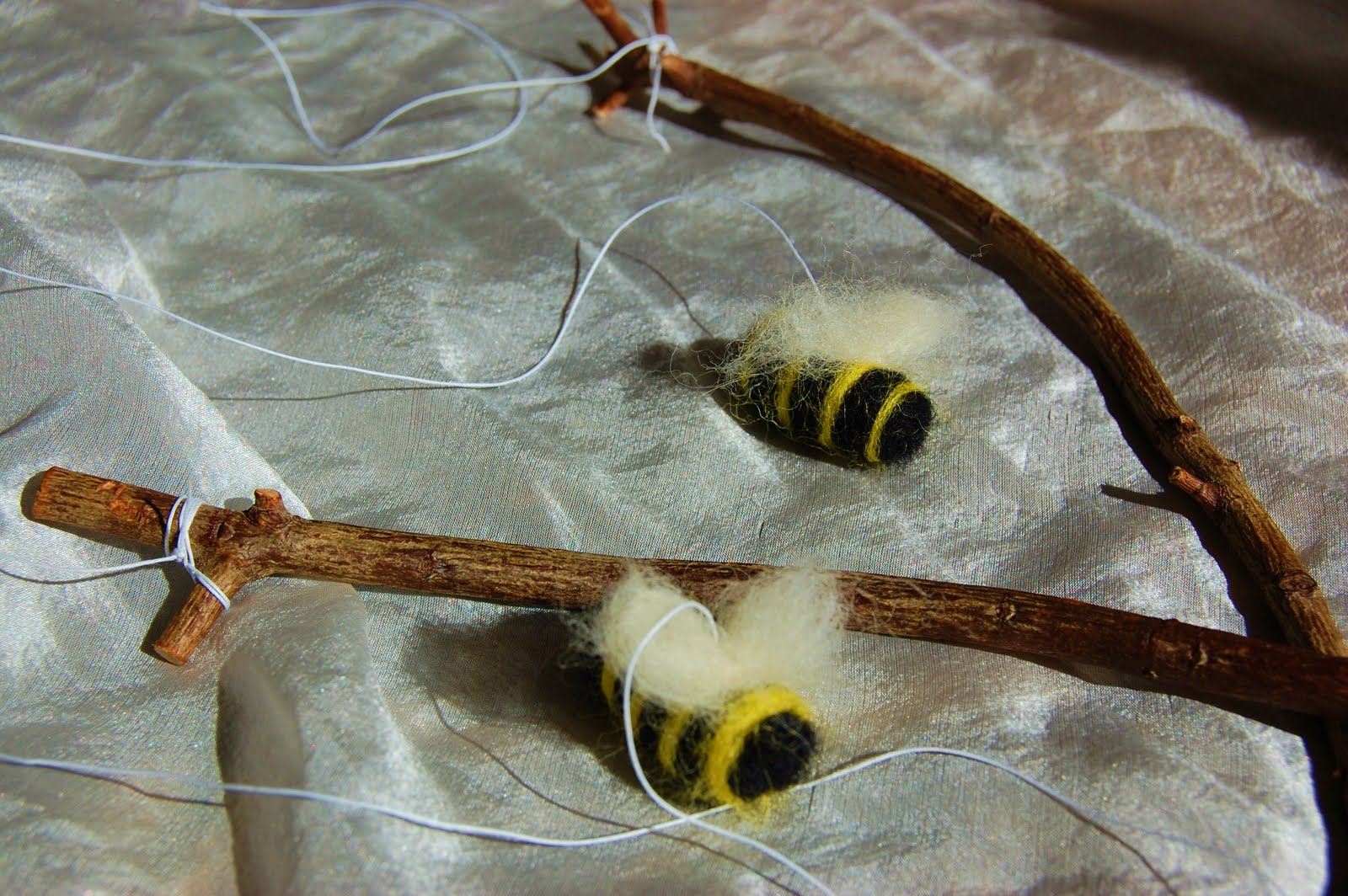 Ancient Hearth: Summer Bees Needle Felting Tutorial