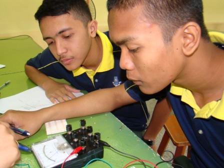 VOKASMA: 4VE7 LITAR PERINTANG SIRI-SELARI