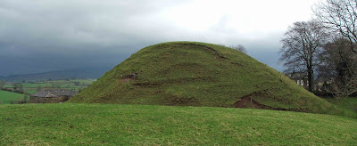 The castles, towers and fortified buildings of Cumbria: Castle Hill ...