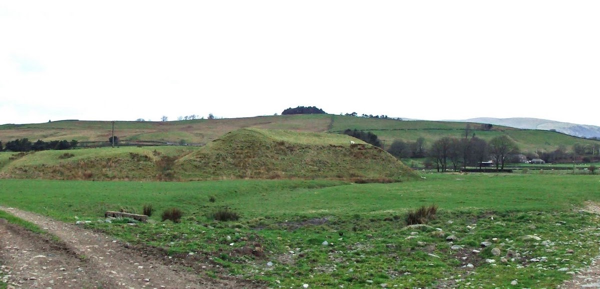 The castles, towers and fortified buildings of Cumbria: Castle Howe, Tebay