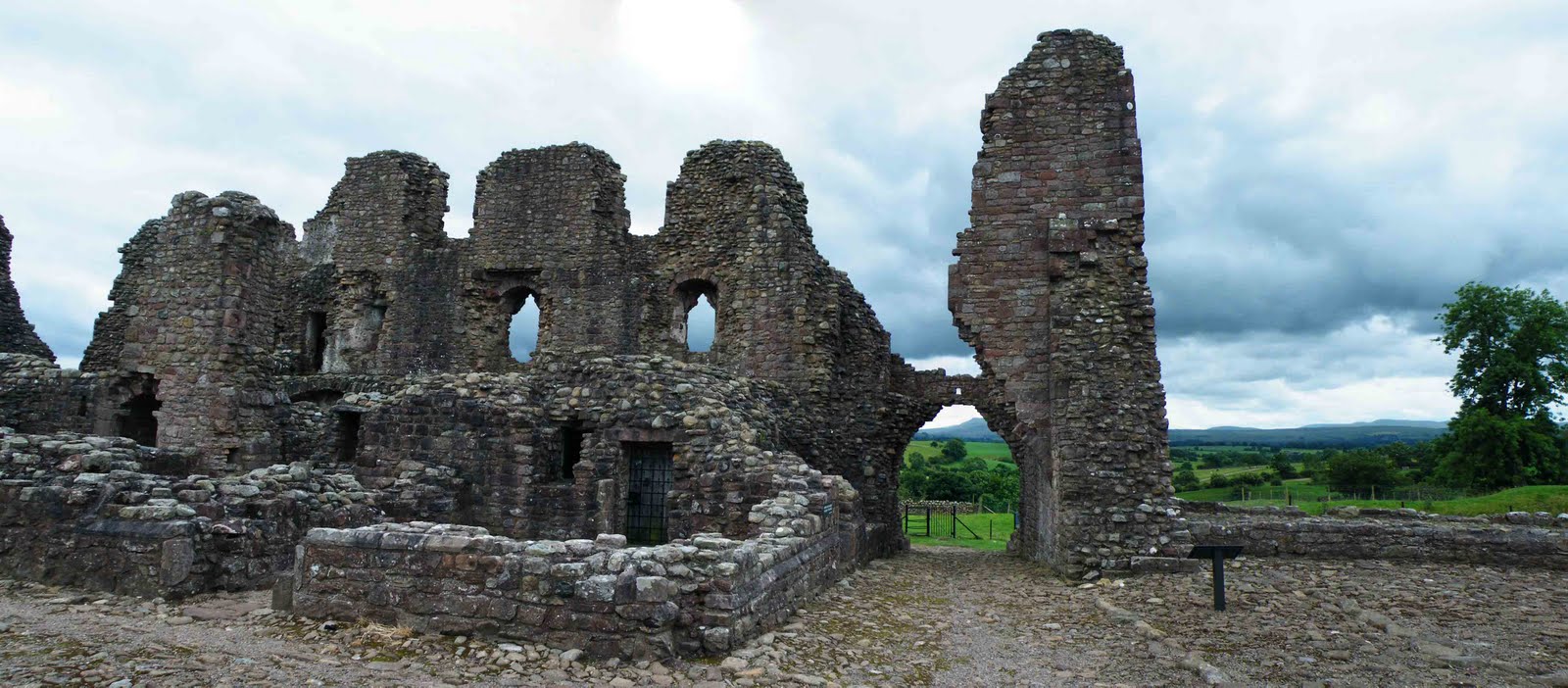 The castles, towers and fortified buildings of Cumbria: Brough Castle ...