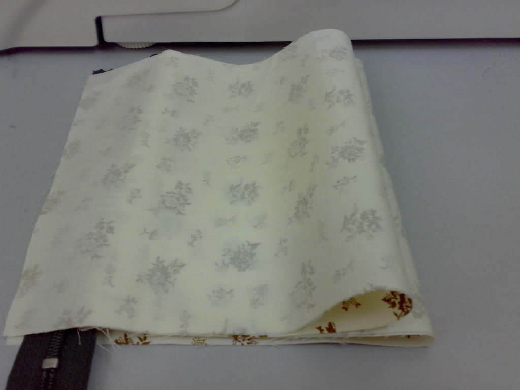 color me pretty: tutorial : pyramid pouch