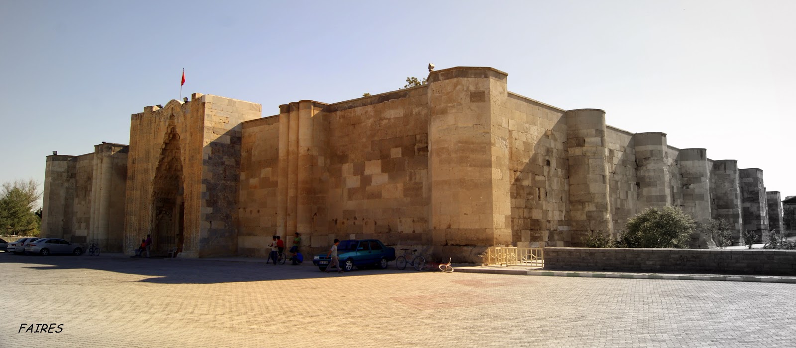 Olhares Viajantes: Uma Pizza turca na Rota da Seda
