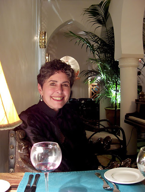 THE VIEW FROM FEZ: April 2010