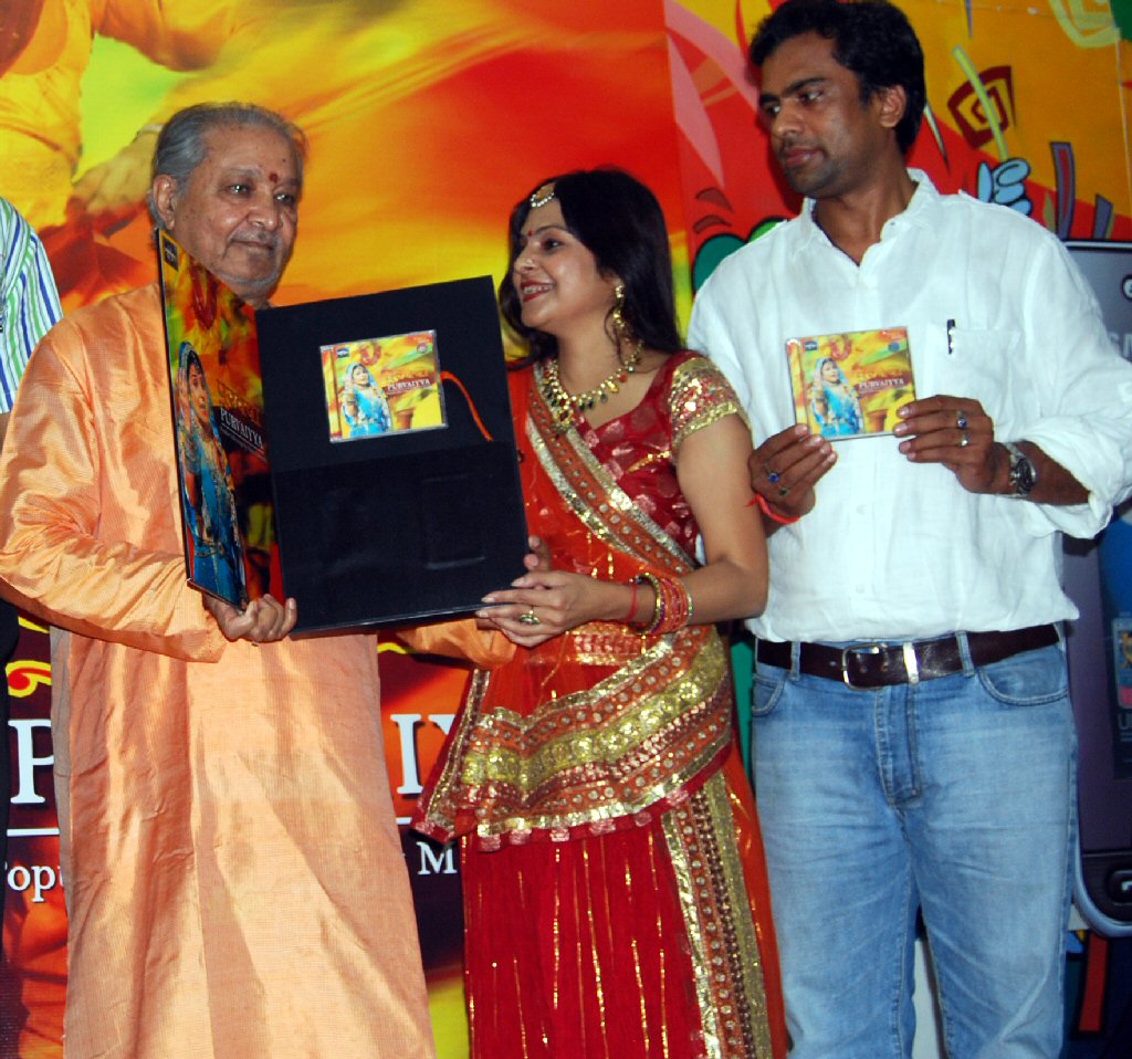 Bollywood Hollywood Celebrity Photos: Jackie Shroff Launch Malini ...