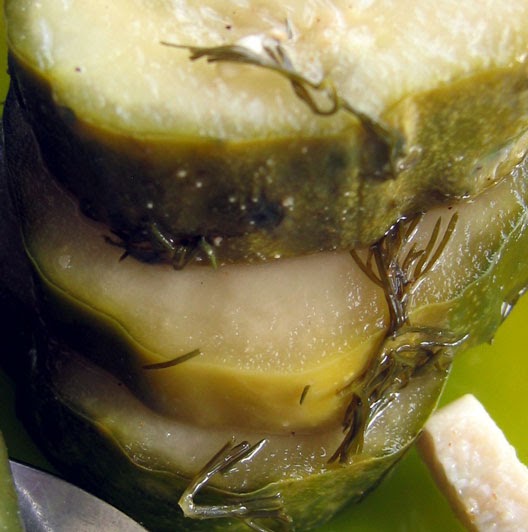 Fat and Happy Blog: Spicy Dill Pickles