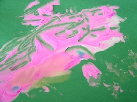 Katie's Nesting Spot: Shaving Cream and Glue Puffy Paint