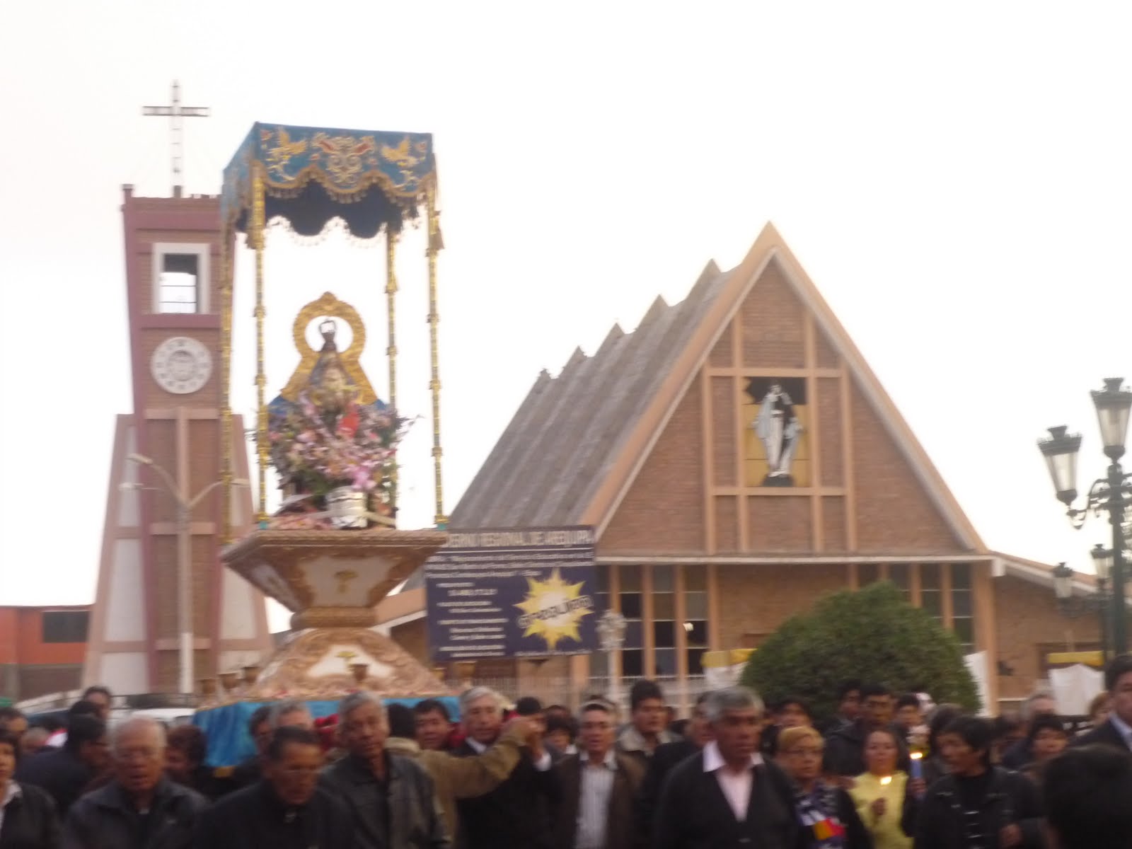 En el Altar de los Andes: Chuquibamba siempre Mariana