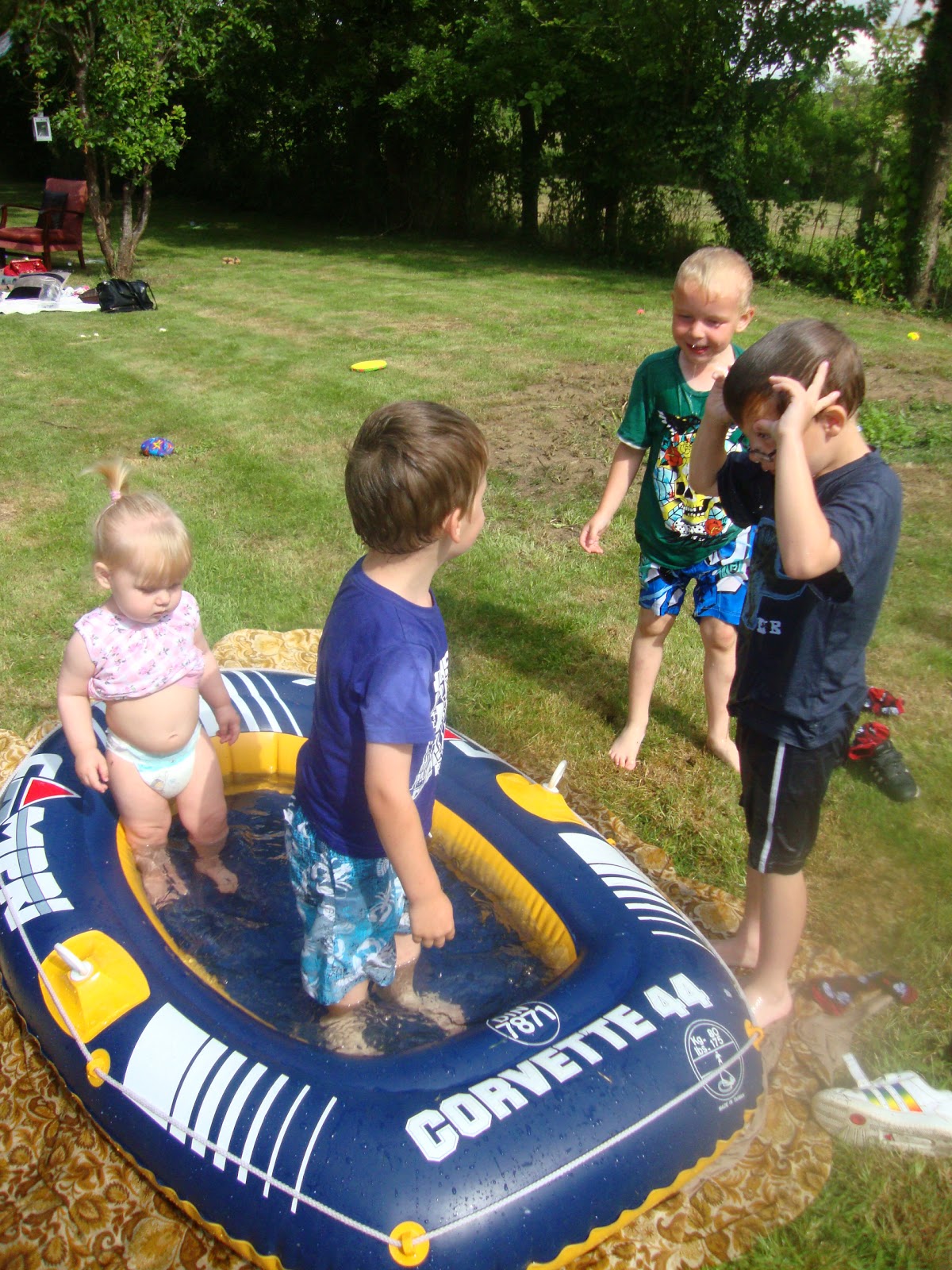 Maddi Moo.... .... The Crafty Cow: who needs a paddling pool when you ...