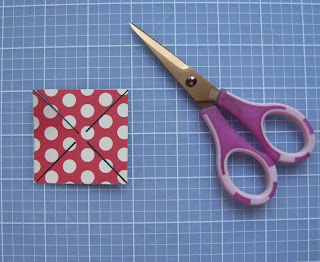 Scrappy Days: Tuesday's Tips & Techniques: Pinwheels