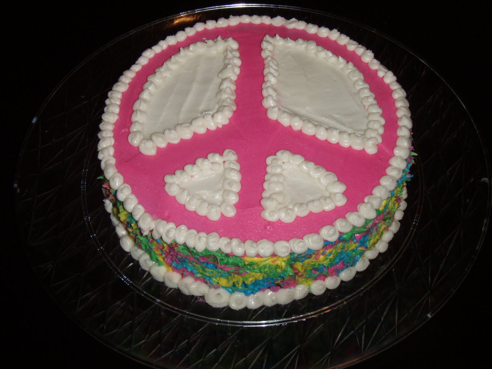 Brandy’s Creations: Peace Sign Cake