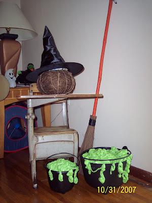 Ramblings from the Sunshine State: An Oozing Cauldron