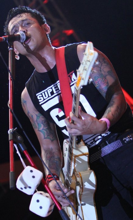 aguz sinatra's outsiders losari: Nama Asli & profil Personel Superman ...