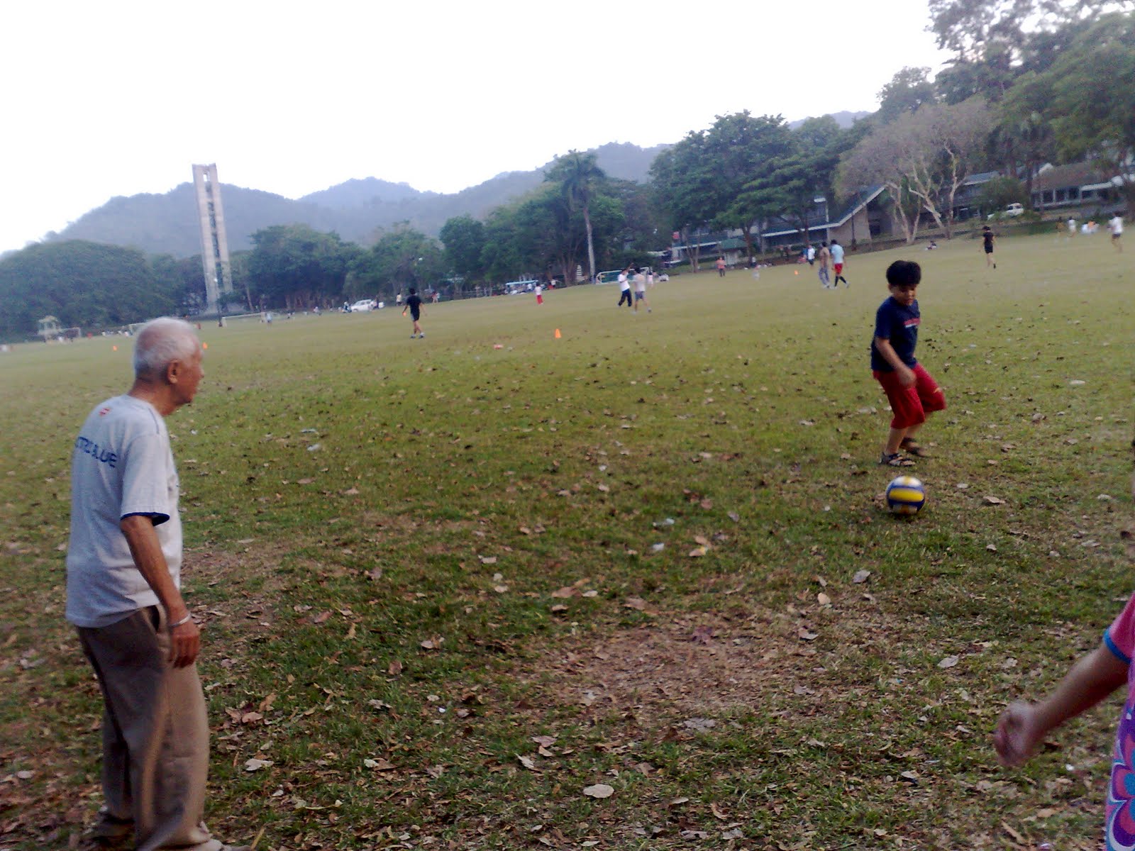 UPLB Freedom Park | Island Travel