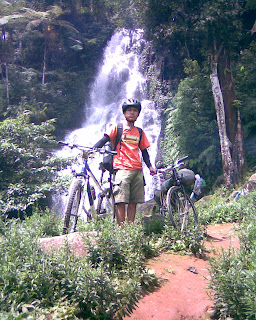 Album Perjalanan: Mengayuh Pedal dari Cikampek hingga Curug Cipurut ...