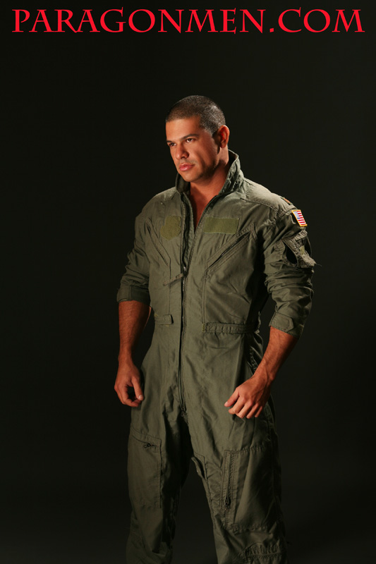 ガチムチ: Robert Gonzalez