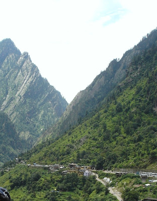 Fugue: Valley of Flowers: Reaching Govindghat