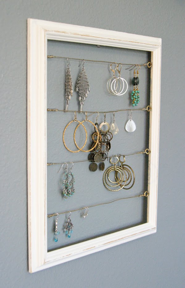 annie made: Jewelry Frame