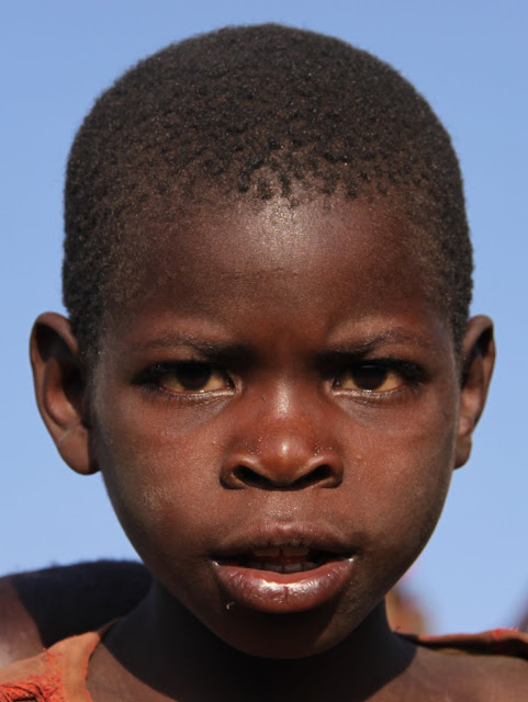 Jose Pavis at Rugerero, Rwanda: People’s faces