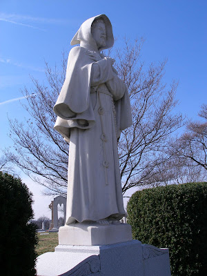 Unusual Kentucky: Calvary Cemetery Hooded Statue