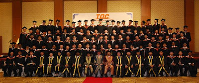 A1 Team MAL Presents Awards To TOC Graduates ~ Carmaker Malaysia