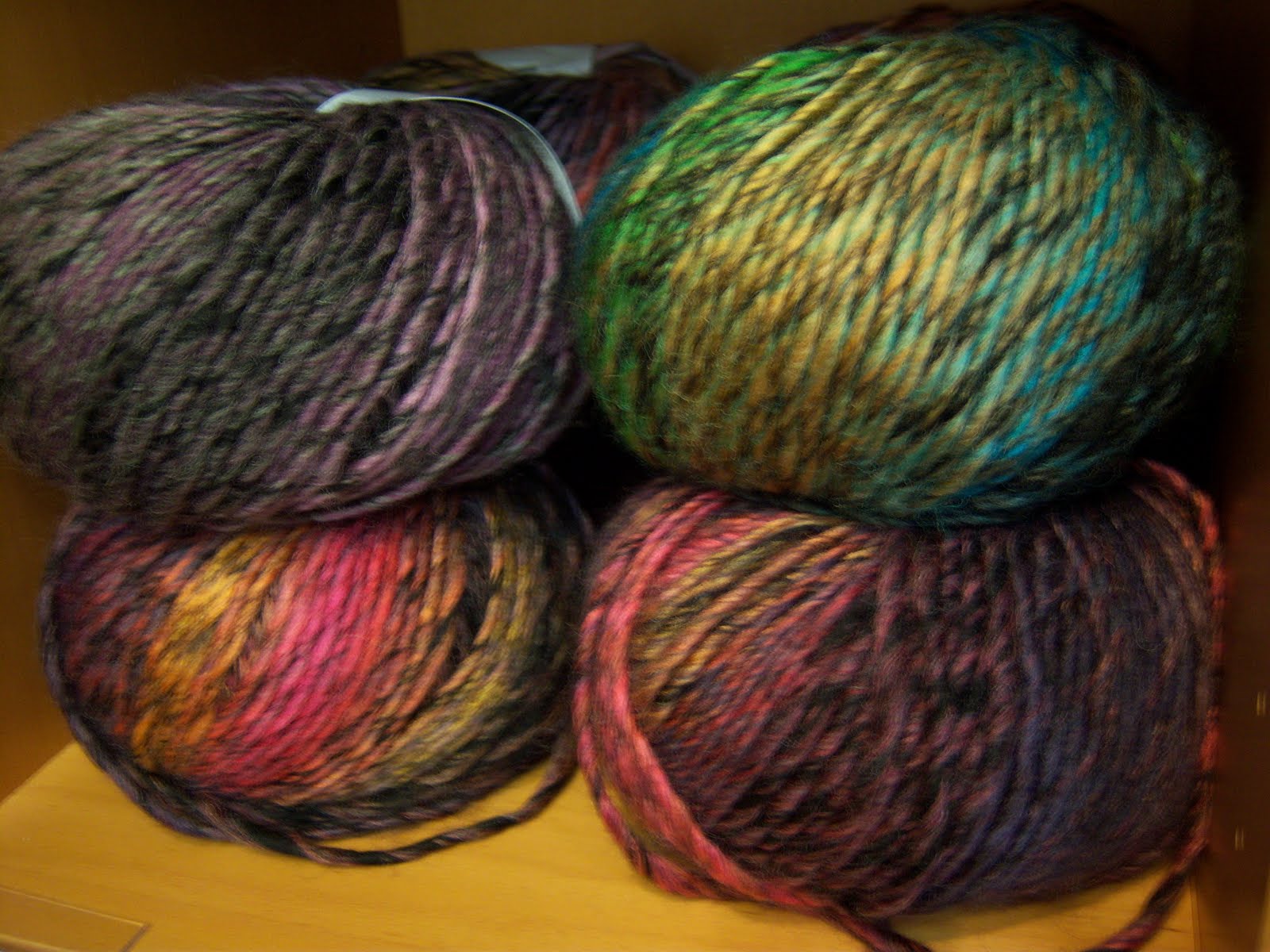 stix-n-stitches: New Fall Bulky Yarns