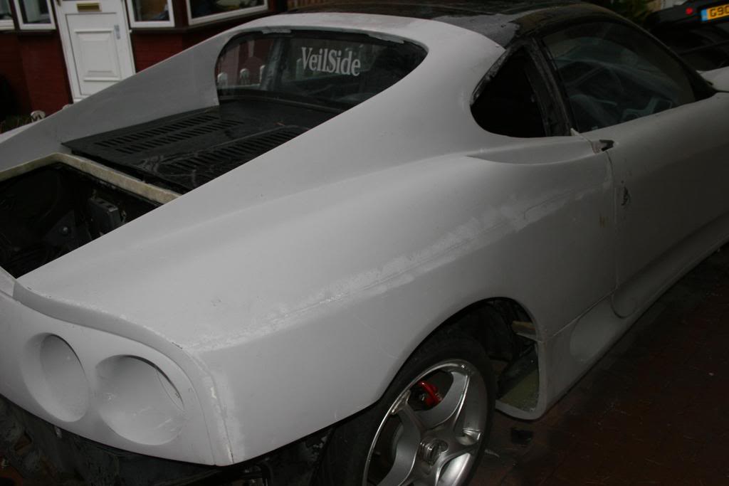 Toyota MR2 to Ferrari 360 Replica: Ferrari body starts to fit the mr2